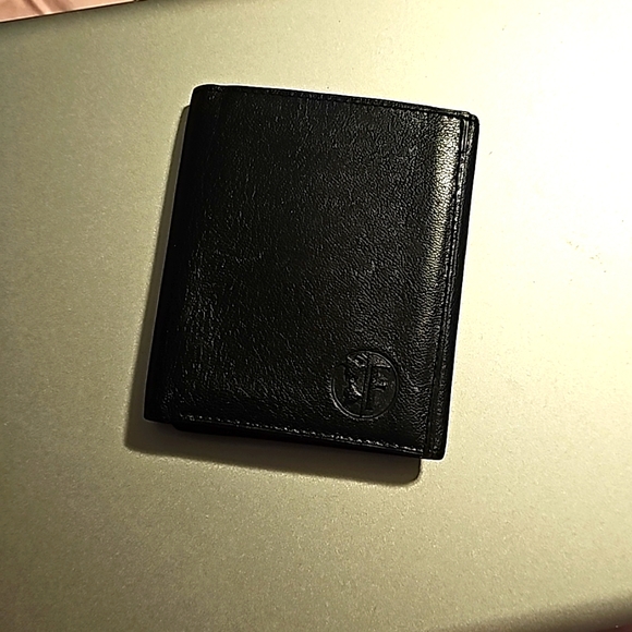 Franklin | Accessories | Franklin Bifold Wallet Black Italian Genuine ...